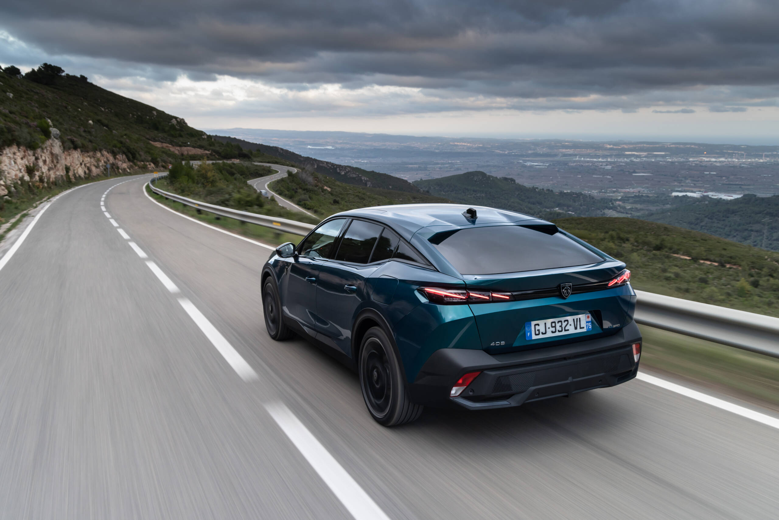 THE NEW PEUGEOT 408 MEETING WITH INTERNATIONAL PRESS OUTLETS - Auto ...