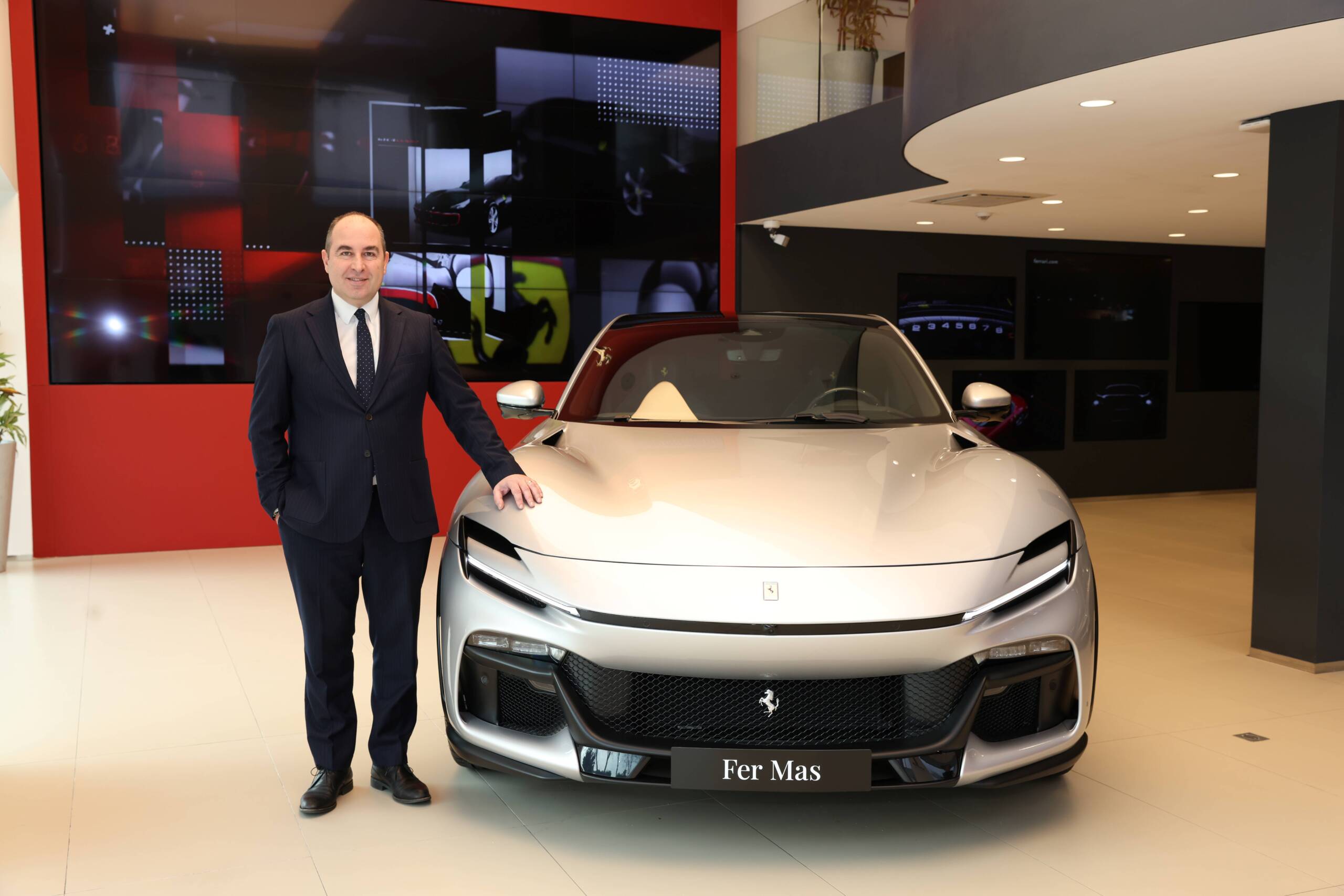 Ferrari’nin Benzersiz Modeli ‘Purosangue’ FerMas’ta Sergileniyor