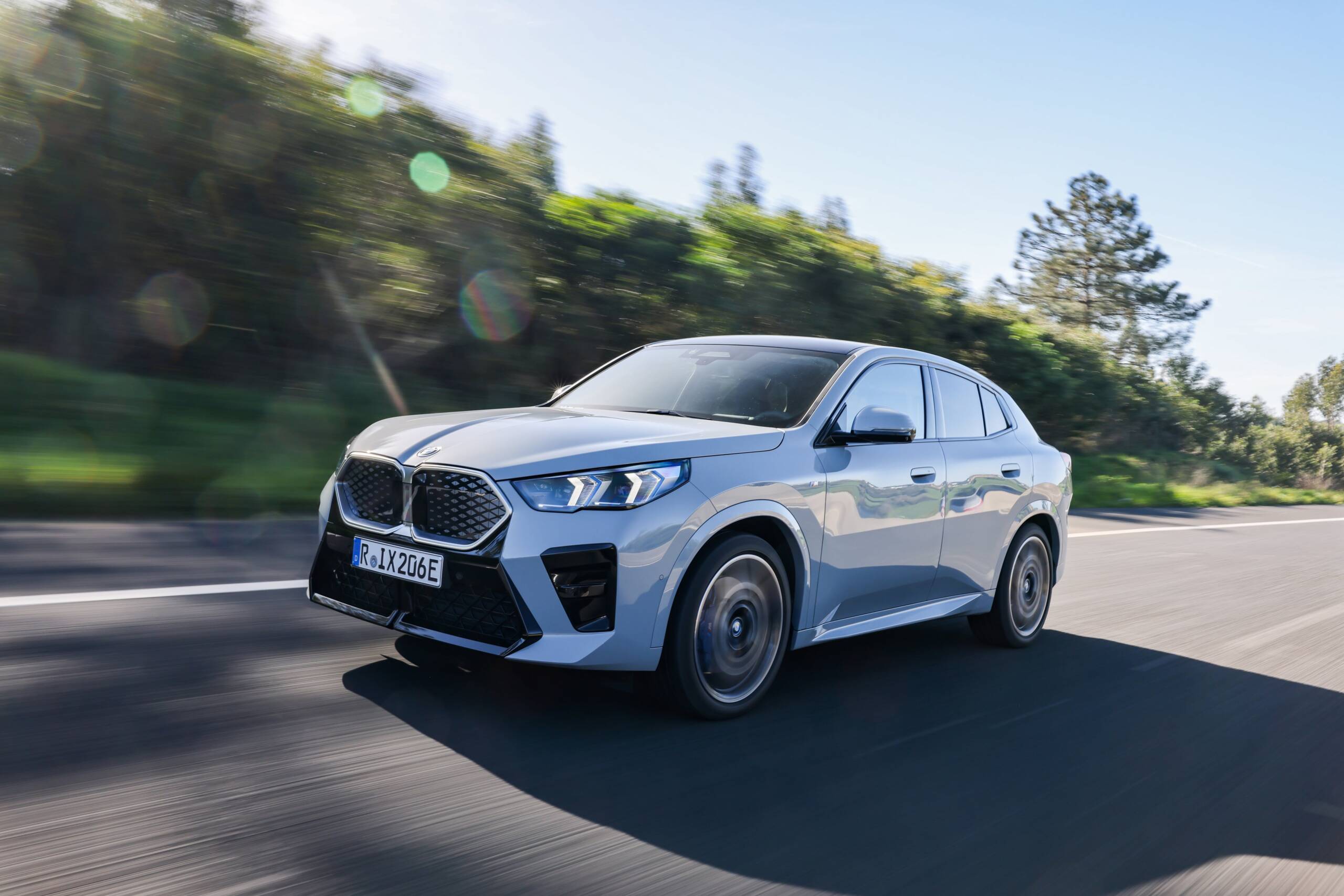Yeni BMW iX2 eDrive20, M Sport Tasarım Paketiyle Daha Dinamik - Auto ...