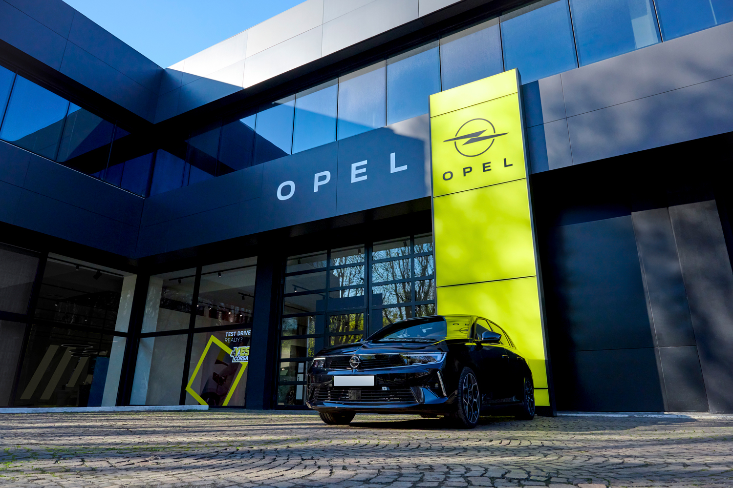 Opel, Yeni Showroom Konsepti ile Müşteri Deneyimini Farklı Bir Boyuta ...